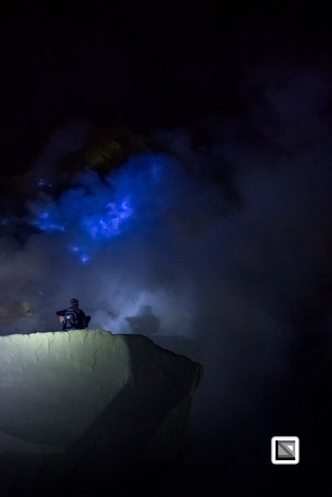 Indonesia-Java-Ijen_Volcano_Blue_Fire-18-2