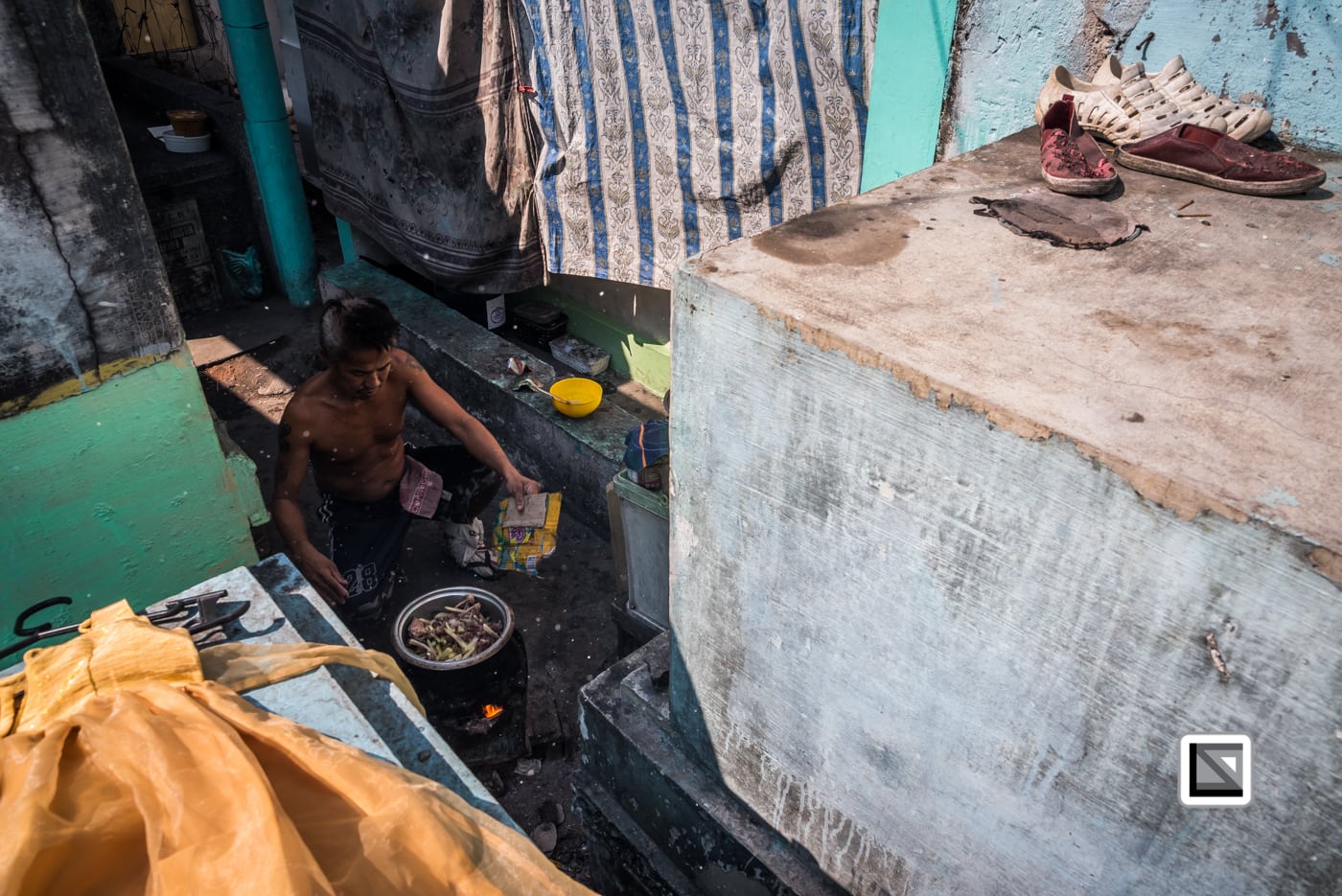 Manila_North_Cemetery-529